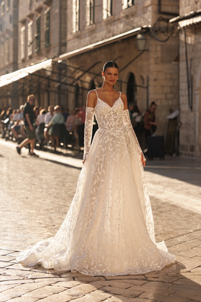 Esme Brautkleid von Lana Grace – Exklusives Hochzeitskleid entdecken ...